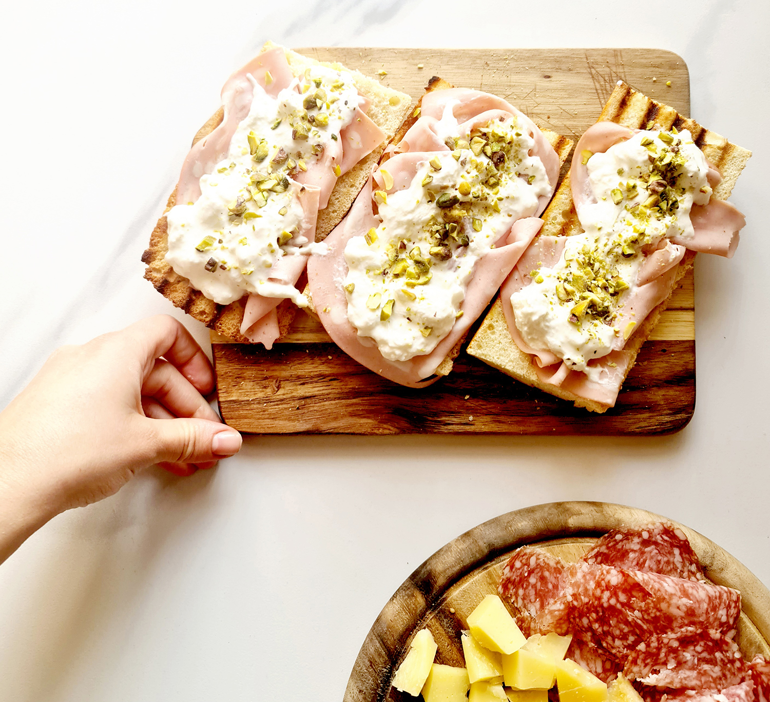 How To Eat Carbs To Stay Slim and Healthy - The Italian Secret